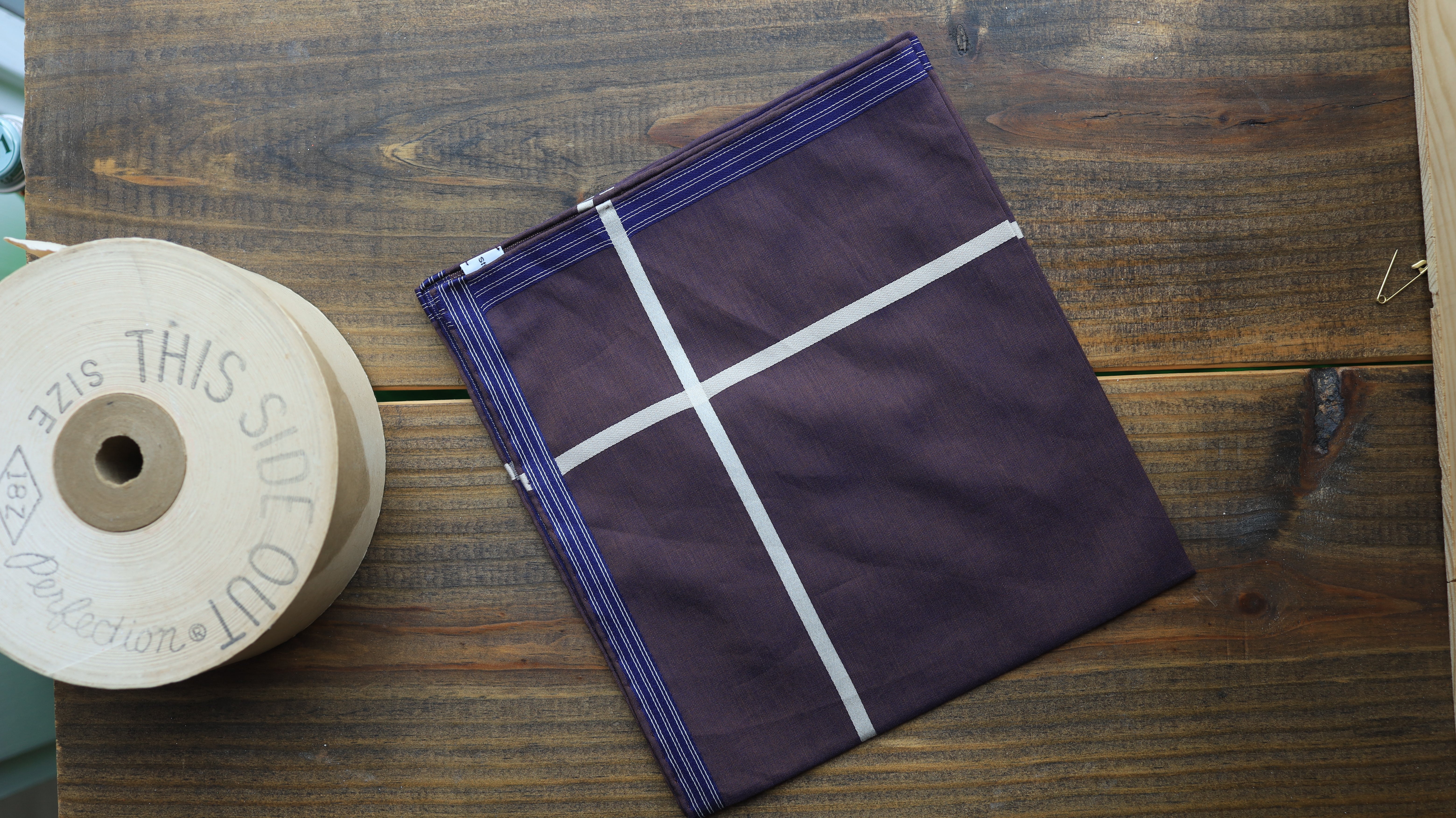 Plum Iridescent Pocket Square – Primo Tailoring
